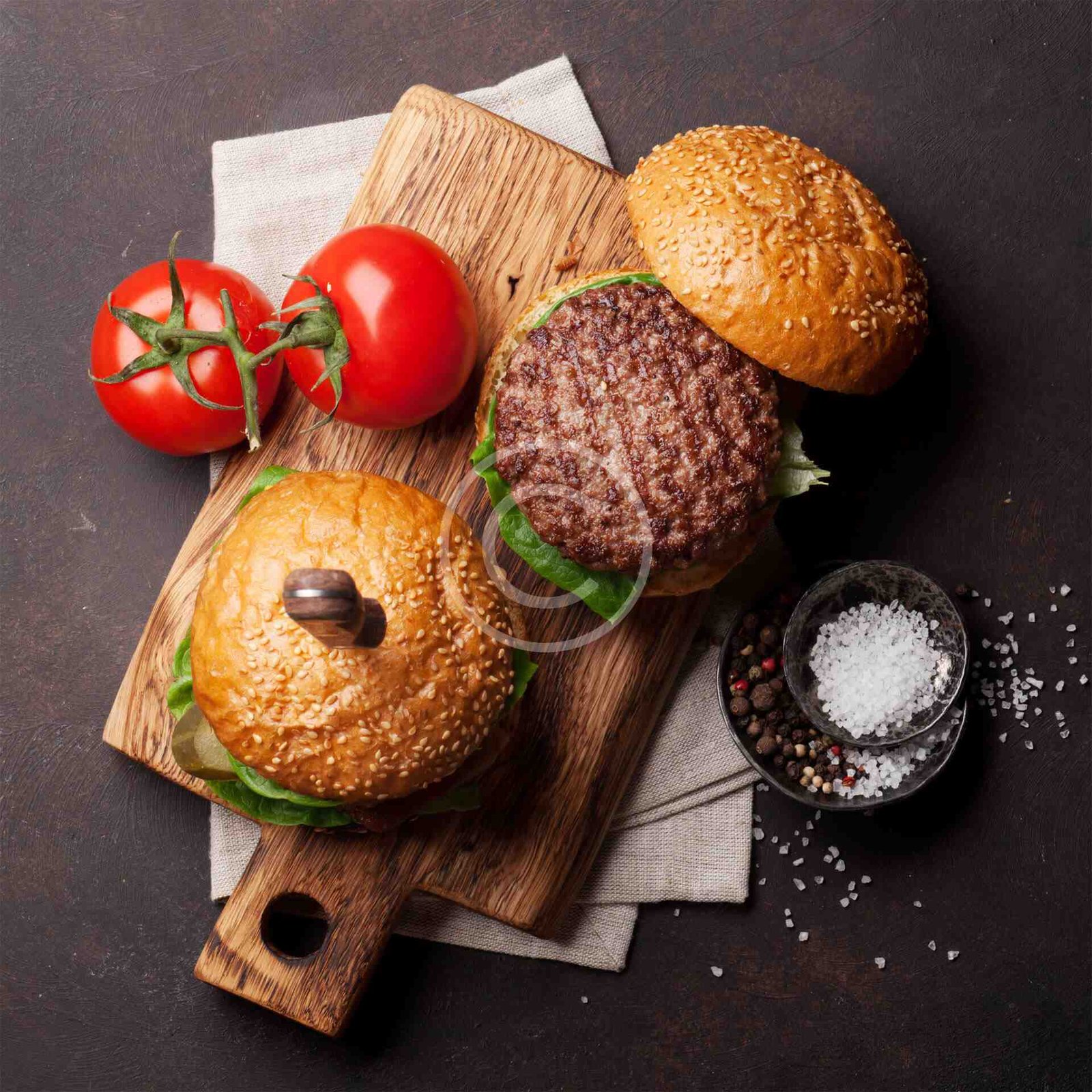 Classic Juicy Cheeseburger – Pica Moon